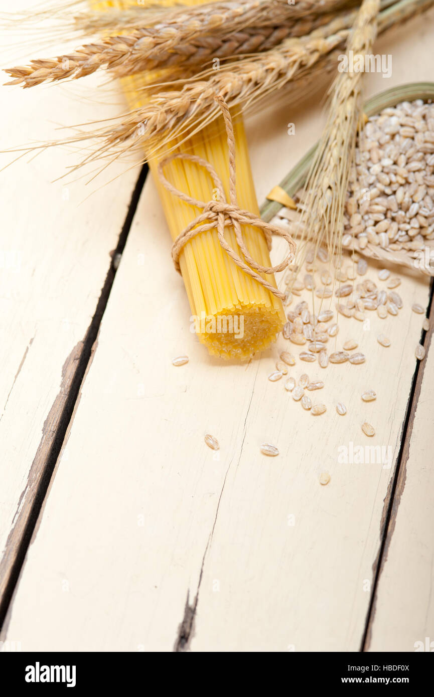 organic Raw italian pasta and durum wheat Stock Photo - Alamy