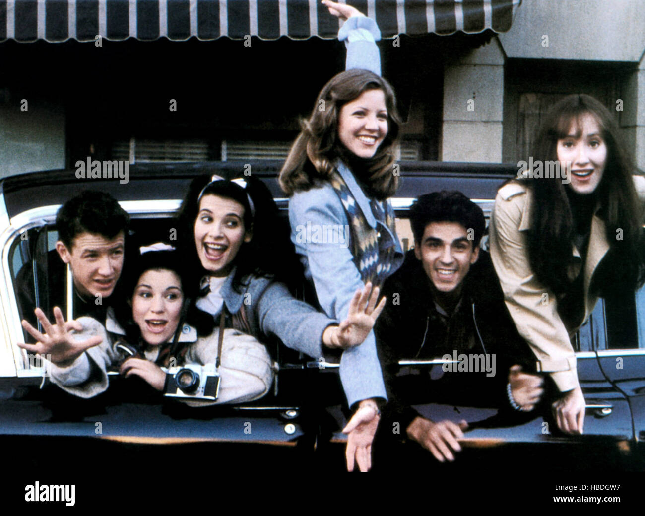 I WANNA HOLD YOUR HAND, Marc McClure, Wendie Jo Sperber, Theresa ...