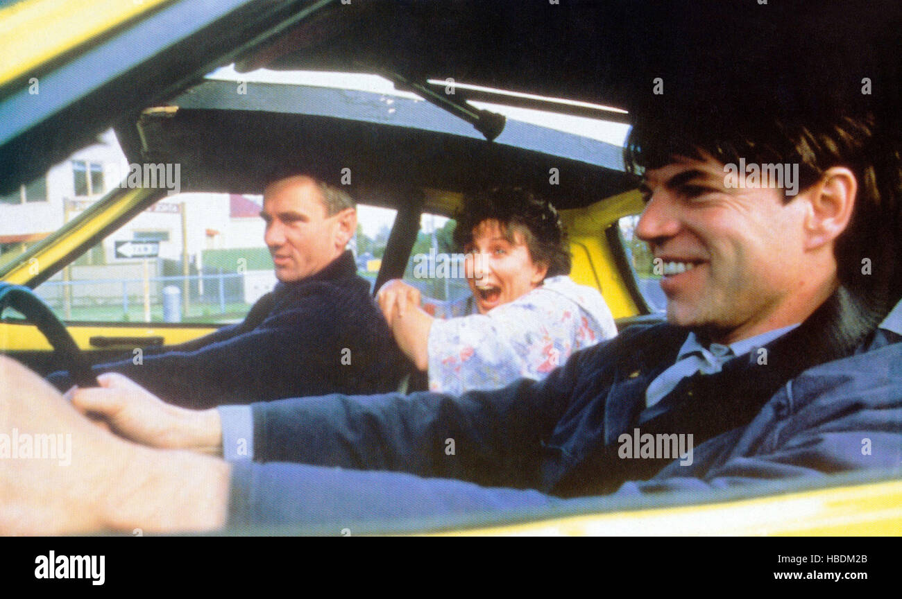 MALCOLM, front from left: John Hargreaves, Colin Friels, 1986 ...