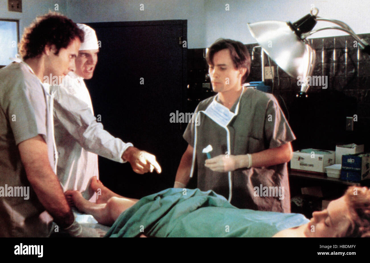 THE MAN WITH TWO BRAINS, Steve Martin (pointing), Kathleen Turner ...