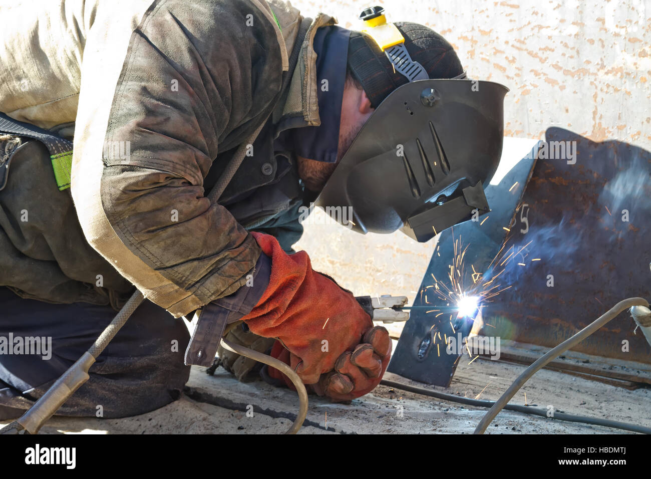 welder produces samples Stock Photo - Alamy