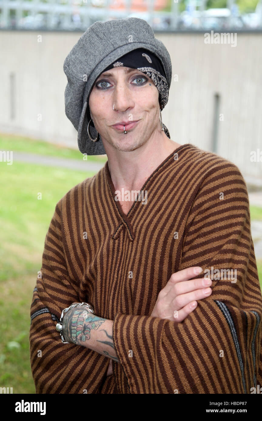 ANDREAS DREGEN Swedish musician member of Backyard baby Stock Photo - Alamy