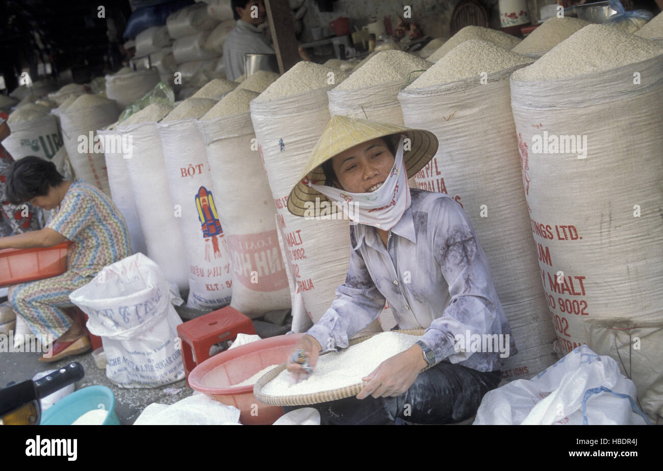 Market rice hi-res stock photography and images - Alamy