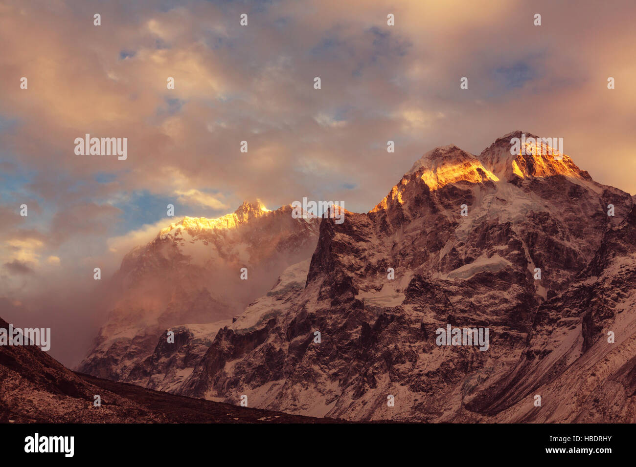 Jannu mountain hi-res stock photography and images - Alamy