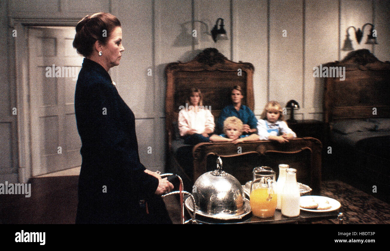 FLOWERS IN THE ATTIC, Louise Fletcher (standing), in bed rear from left ...