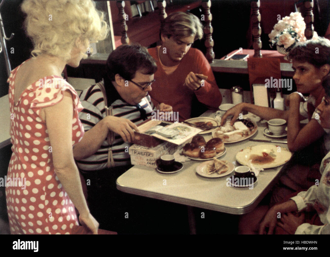 HAPPY BIRTHDAY, GEMINI, Madeline Kahn, Timothy Jenkins, David Marshall ...