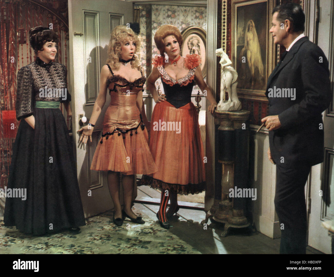 HEAVEN WITH A GUN, Carolyn Jones, Angelique Pettyjohn, Jessica James ...