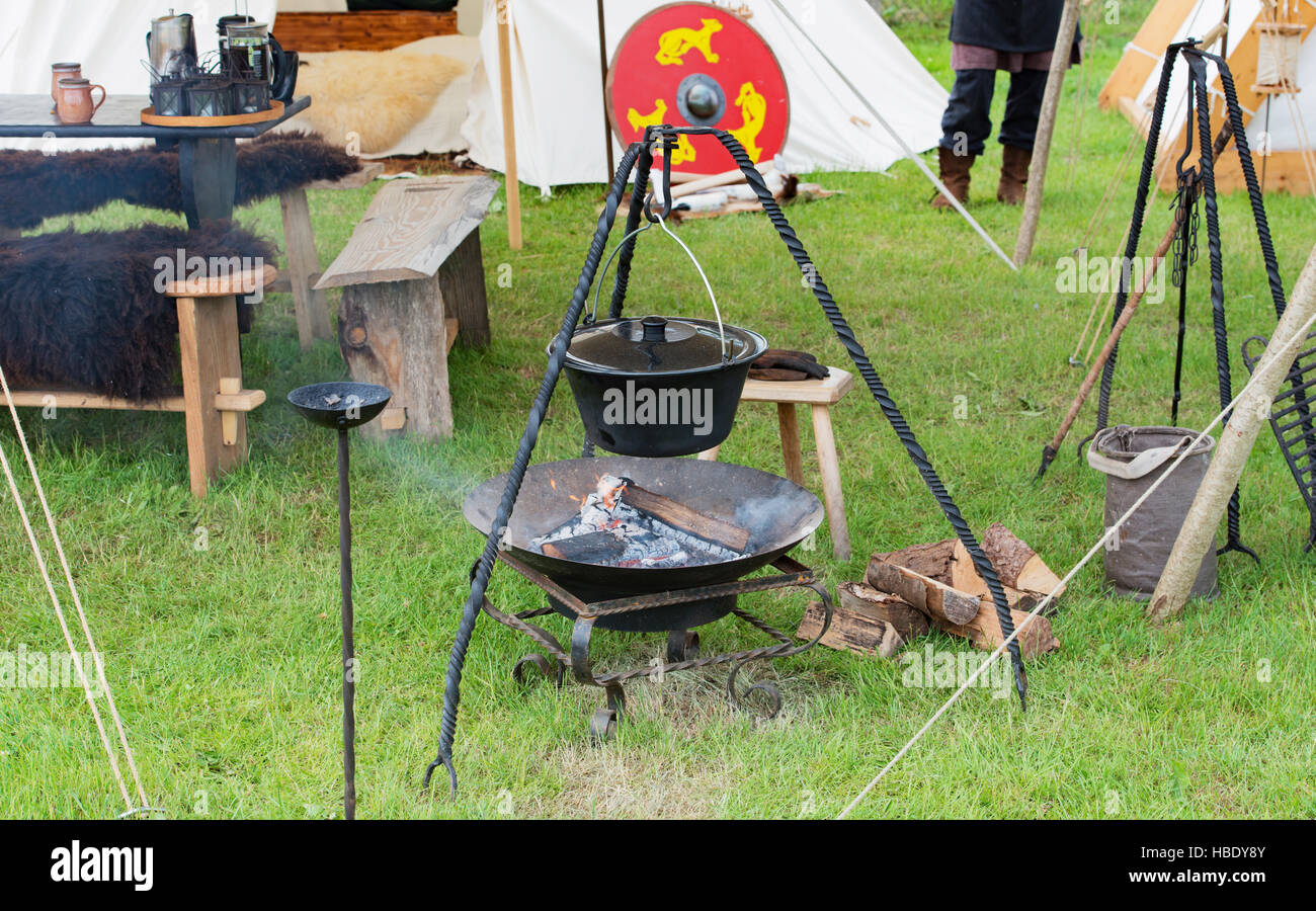 Viking cooking hi-res stock photography and images - Alamy