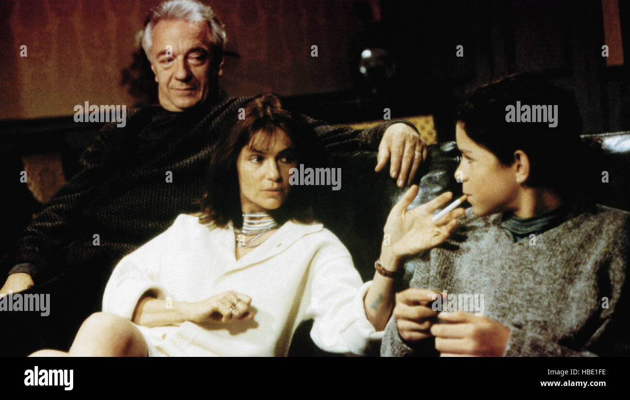 LA CEREMONIE, from left: Jean-Pierre Cassel, Jacqueline Bisset ...