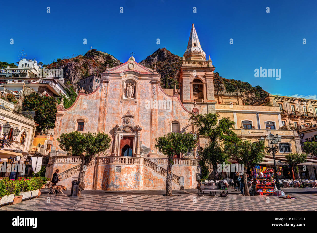 View over the main square in Taormina Stock Photo - Alamy