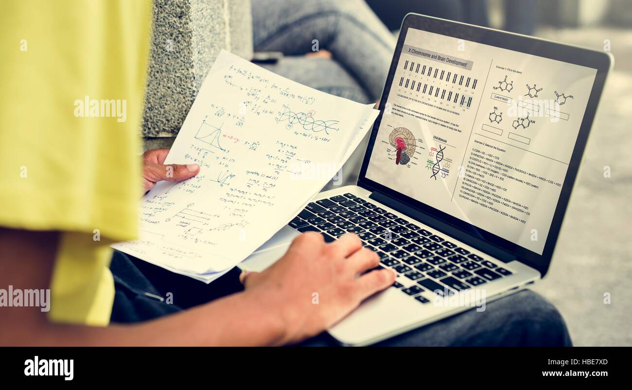 Laptop studying research campus hi-res stock photography and images - Alamy