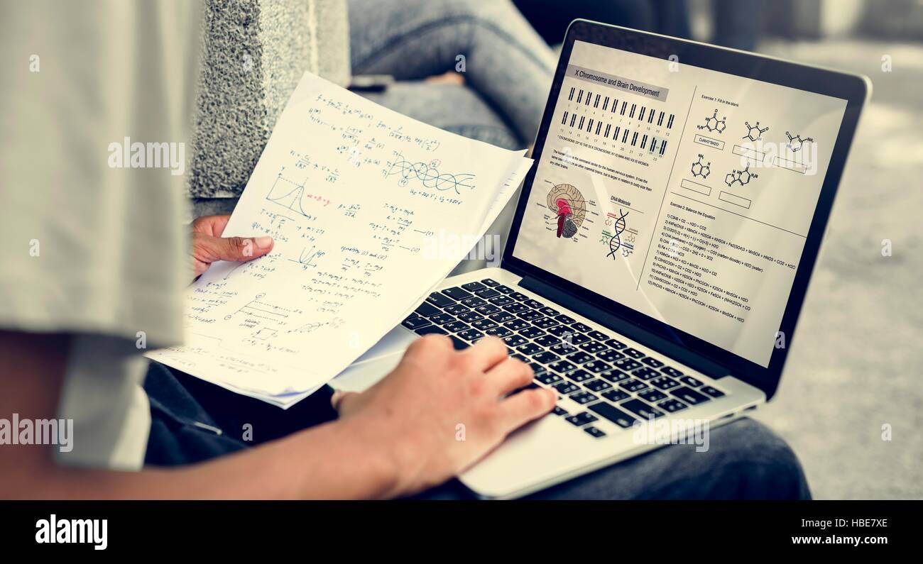 Laptop studying research campus hi-res stock photography and images - Alamy