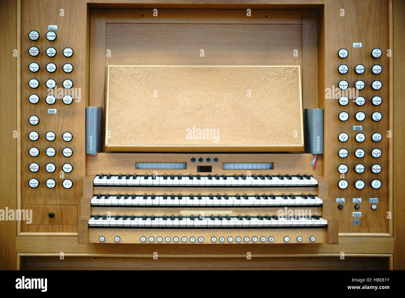 Keyboard stand hi-res stock photography and images - Alamy