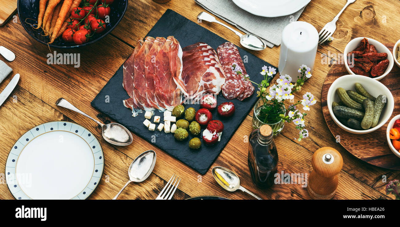 Table Dishware Decor Dinner Concept Stock Photo - Alamy