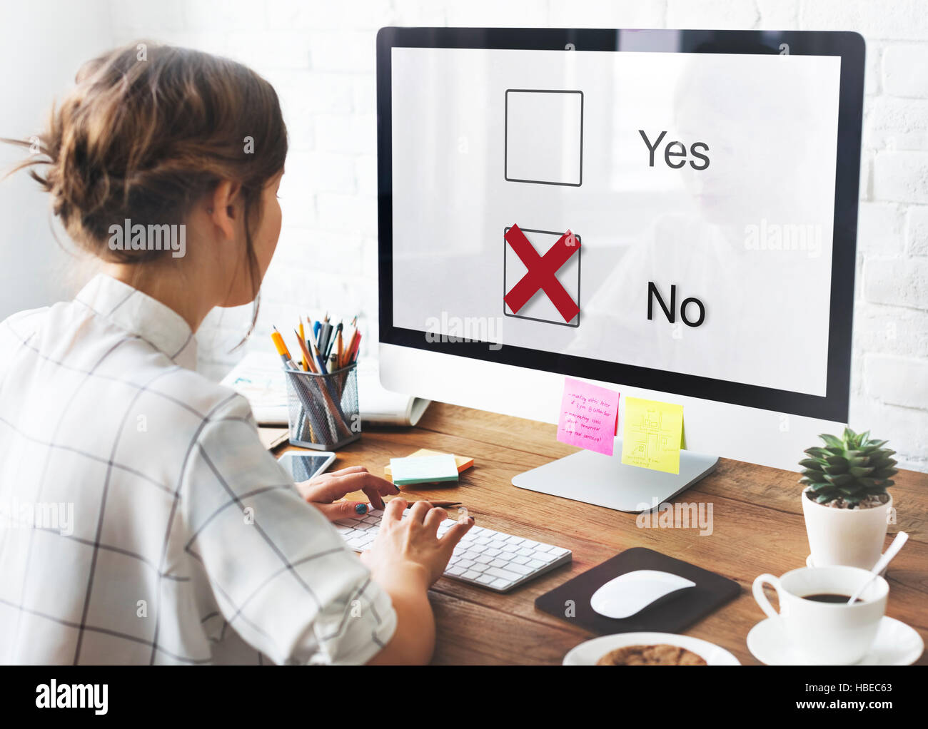 Yes No Answer Questionnaire Concept Stock Photo - Alamy