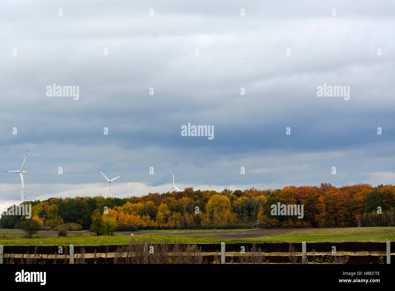 Yellow windmill hi-res stock photography and images - Alamy