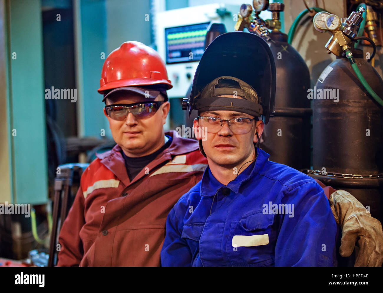 Electrical workers working power plant hi-res stock photography and ...