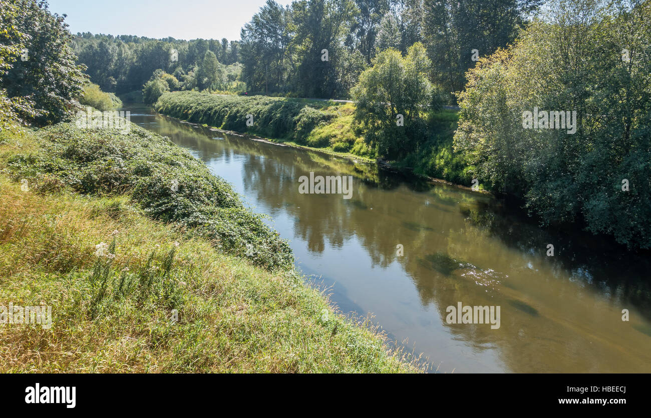 The Green River in Kent, Washington flows low on it's banks Stock Photo ...