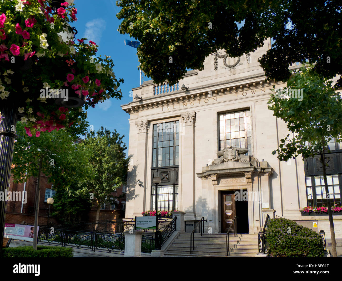 London borough of islington england uk hi-res stock photography and ...
