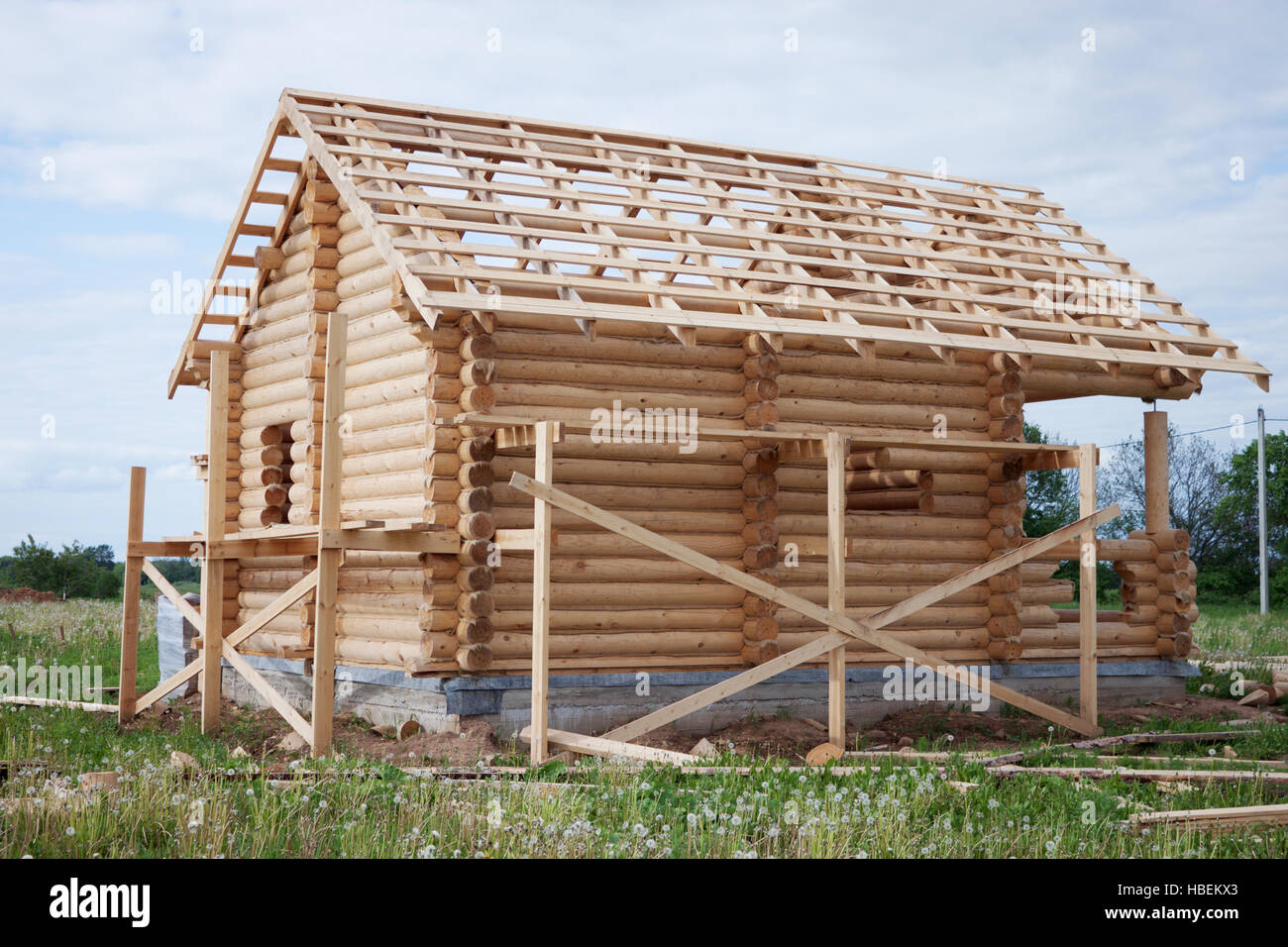 Log cabin under construction hi-res stock photography and images - Alamy