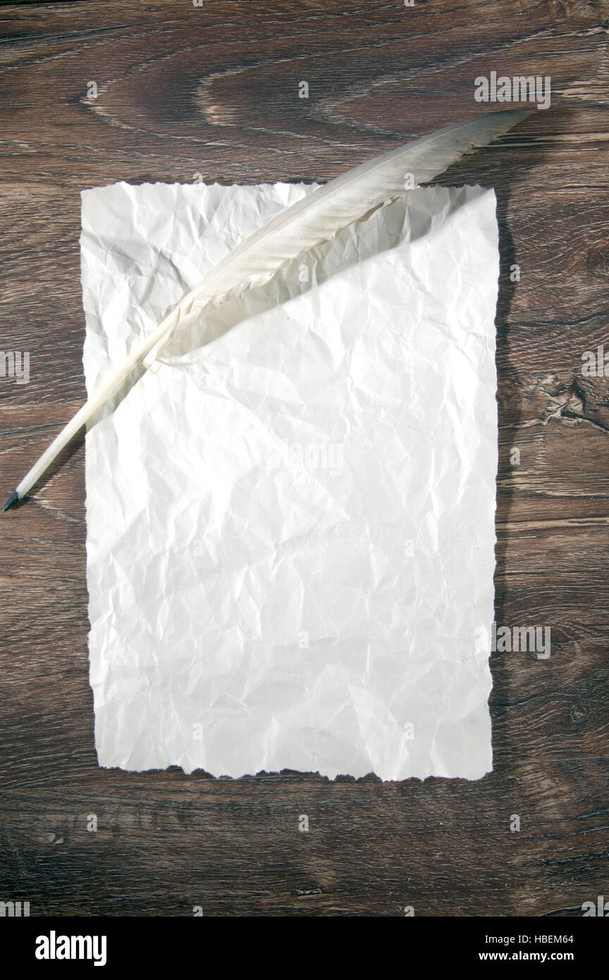 Inkpot and quill hi-res stock photography and images - Alamy