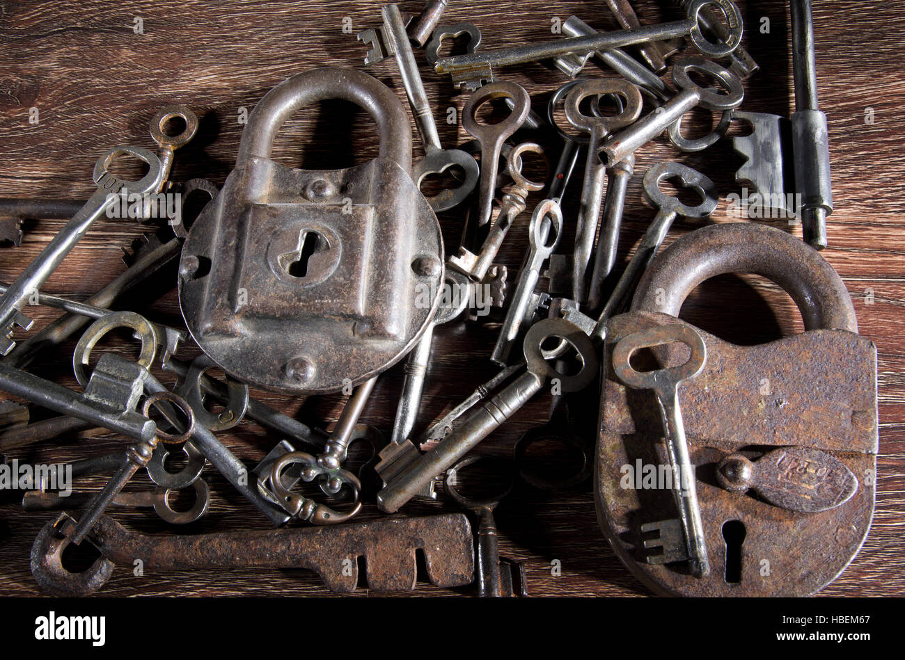 Ancient keys hi-res stock photography and images - Alamy