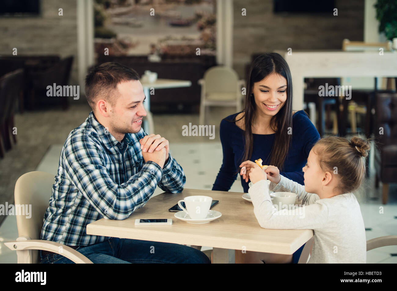 Family enjoying tea hi-res stock photography and images - Alamy