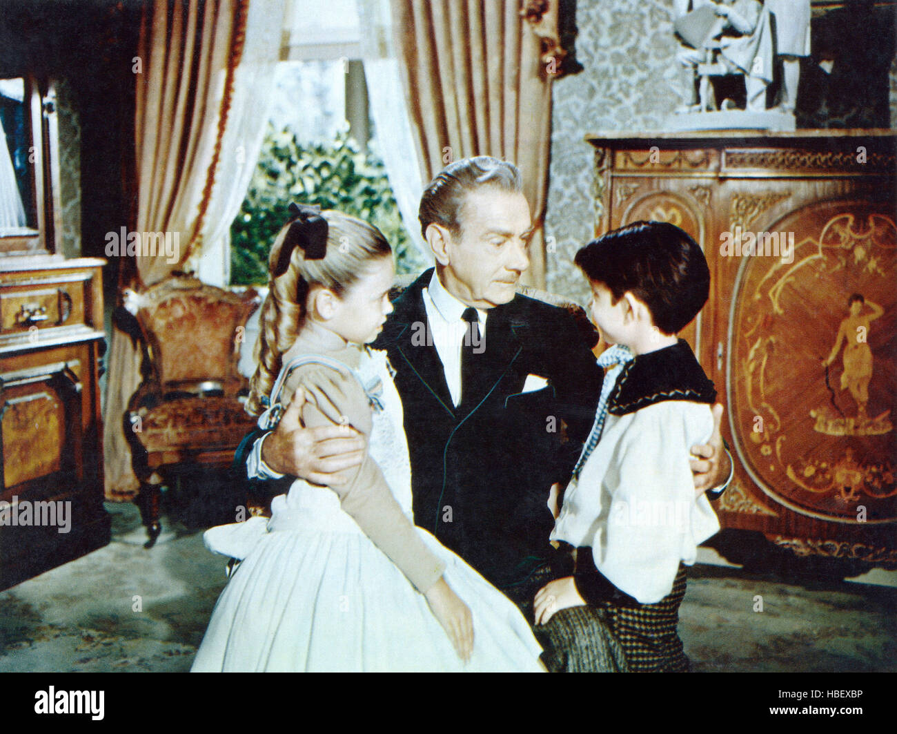 THE REMARKABLE MR. PENNYPACKER, from left: Mimi Gibson, Clifton Webb ...