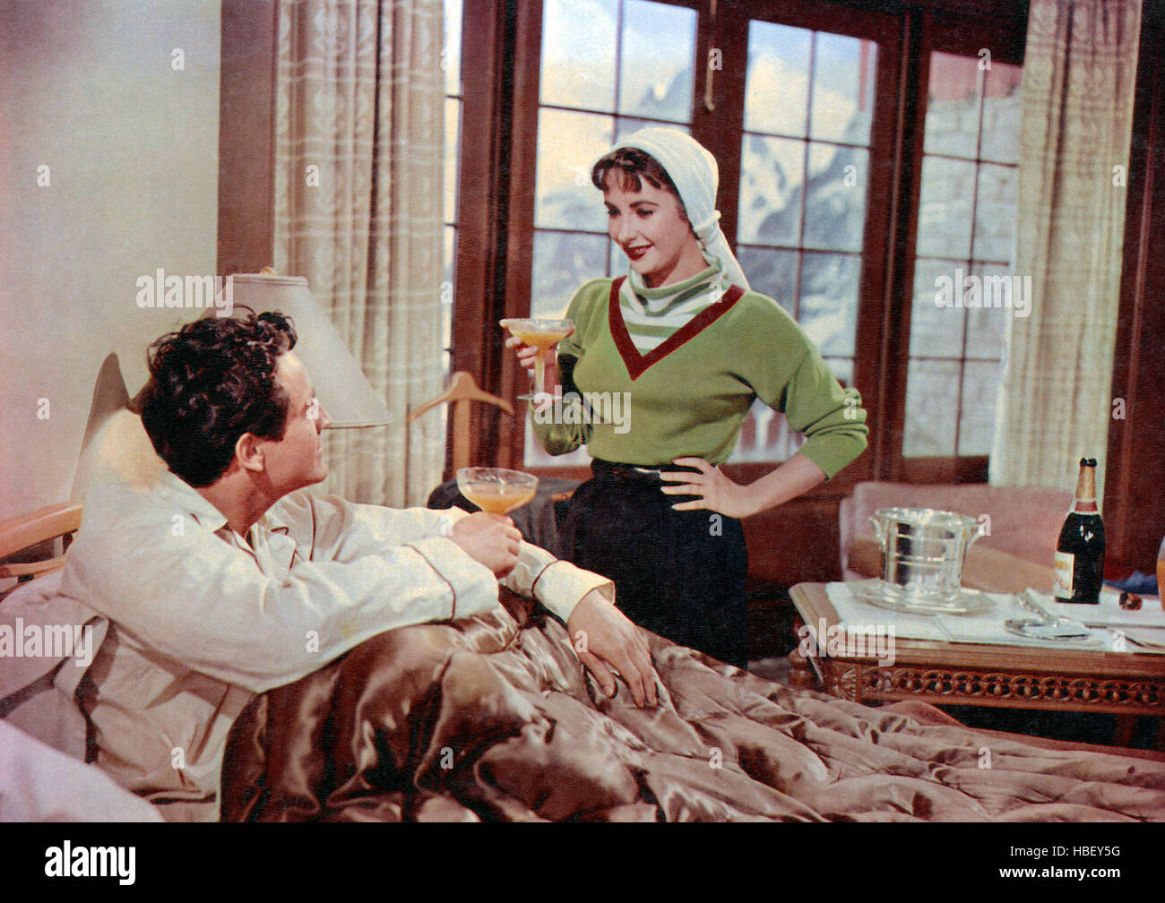 RHAPSODY, from left: Vittorio Gassman, Elizabeth Taylor, 1954 Stock ...