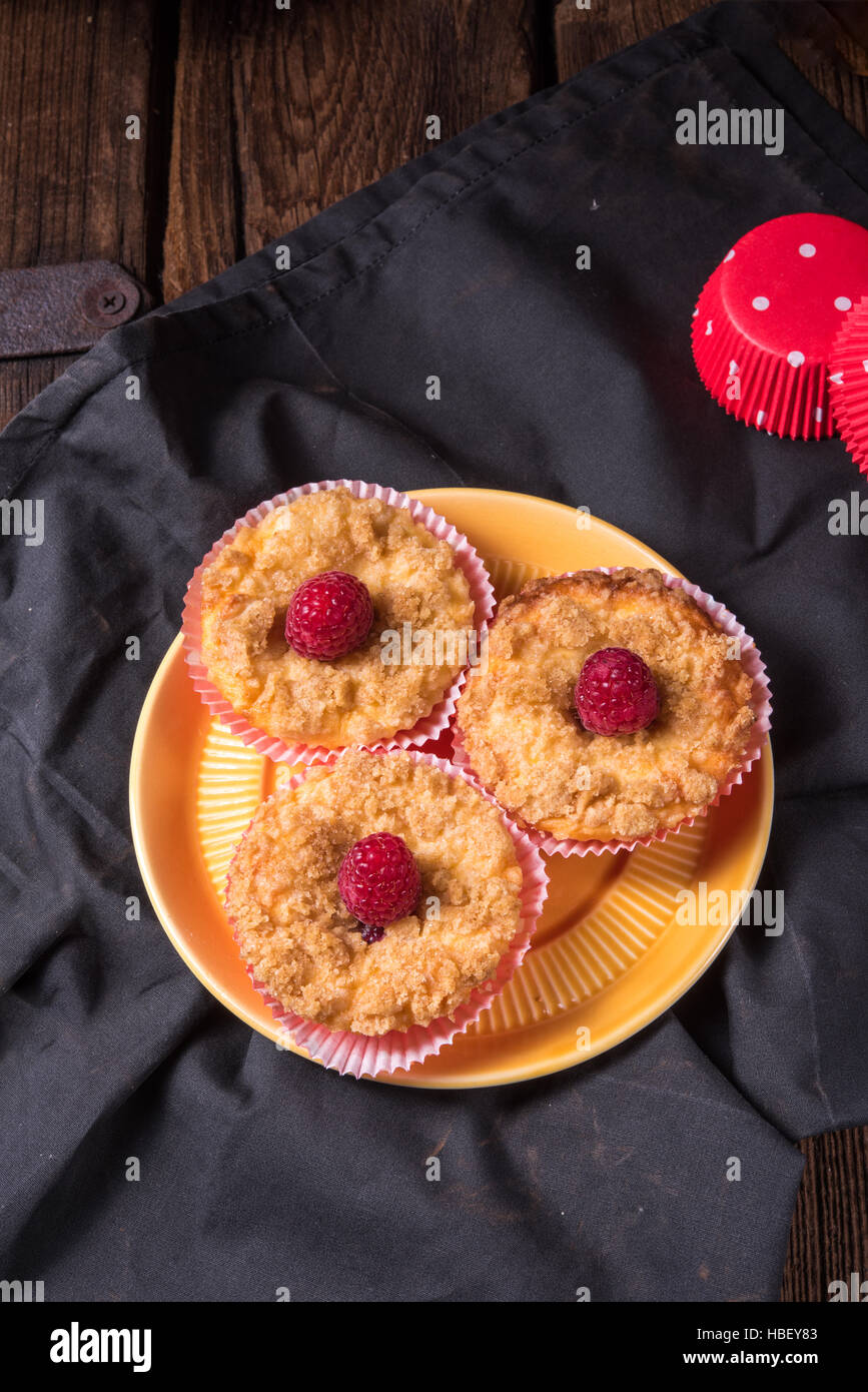 Cheesecake Muffins with raspberry Stock Photo - Alamy