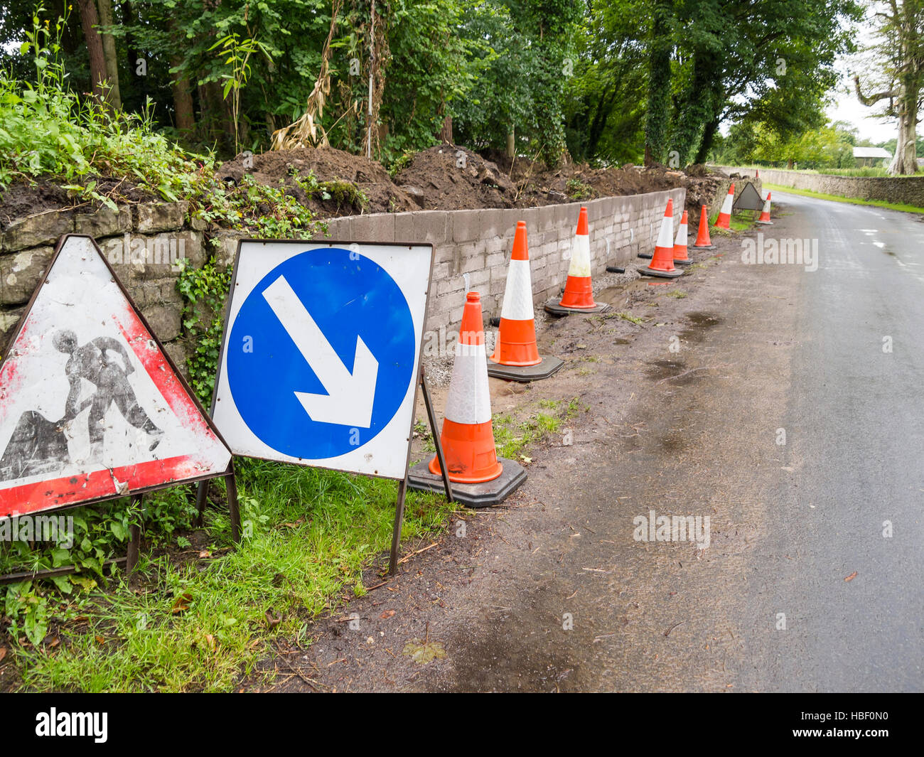 Rural signs hi-res stock photography and images - Alamy