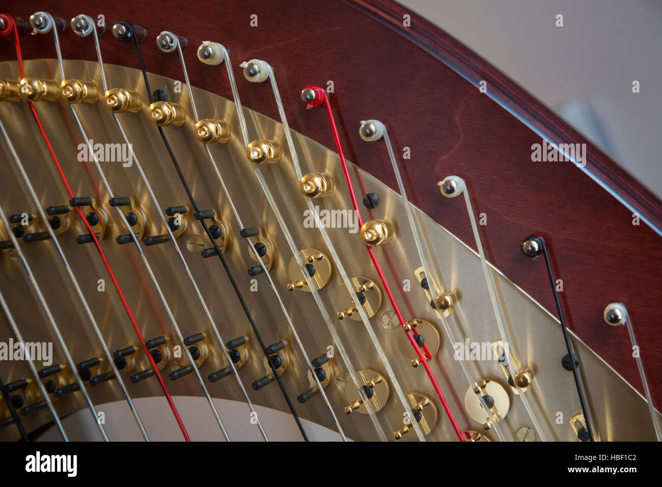 Close harp hi-res stock photography and images - Alamy