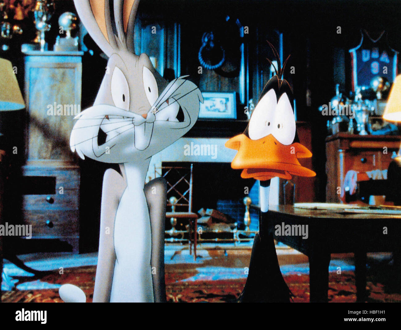 SPACE JAM, from left: Bugs Bunny, Daffy Duck, 1996, © Warner Brothers ...