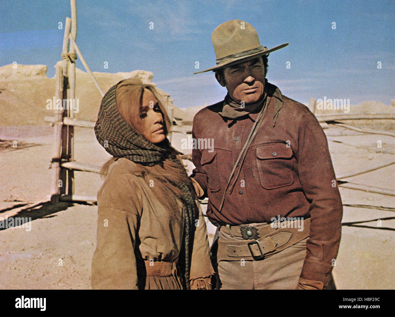THE STALKING MOON, Eva Marie Saint, Gregory Peck, 1968 Stock Photo - Alamy