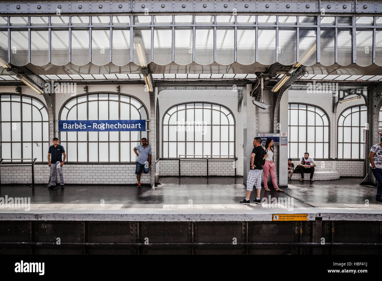 Metropolitan in Paris Stock Photo - Alamy