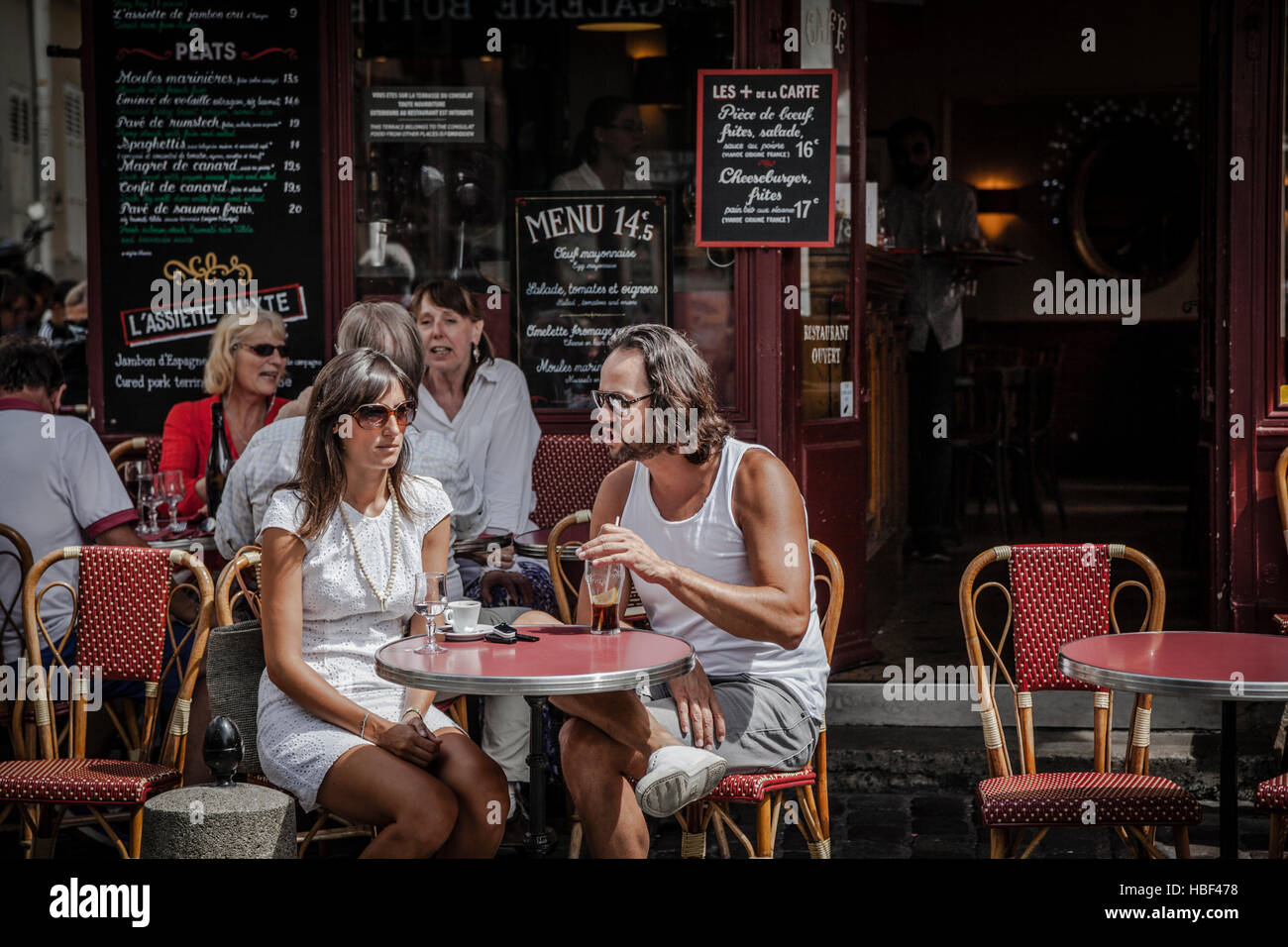 Strees of paris hi-res stock photography and images - Alamy