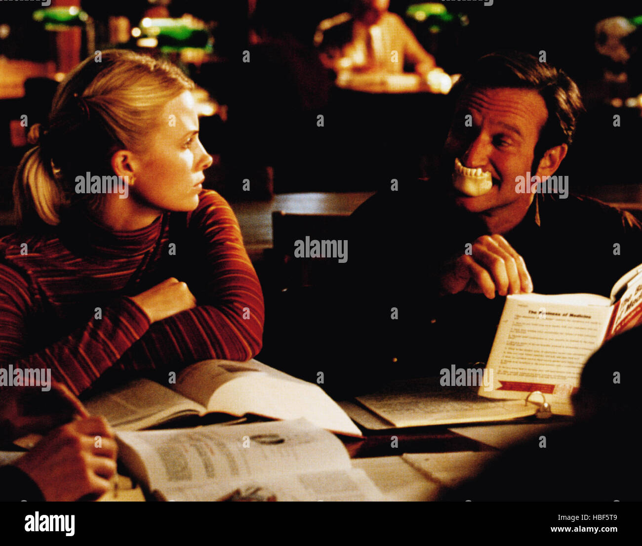 PATCH ADAMS, from left: Monica Potter, Robin Williams, 1998 ...