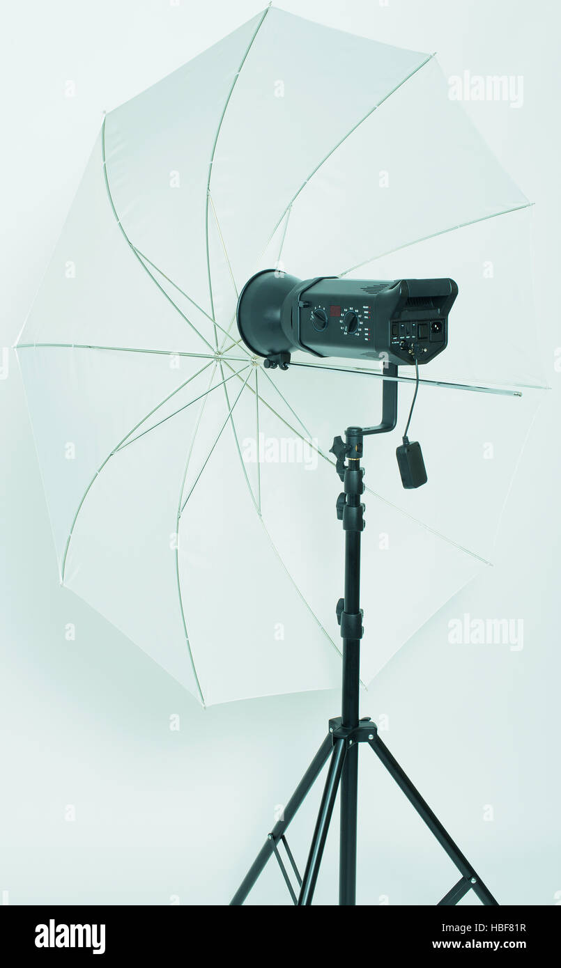 Photo studio flash Stock Photo - Alamy