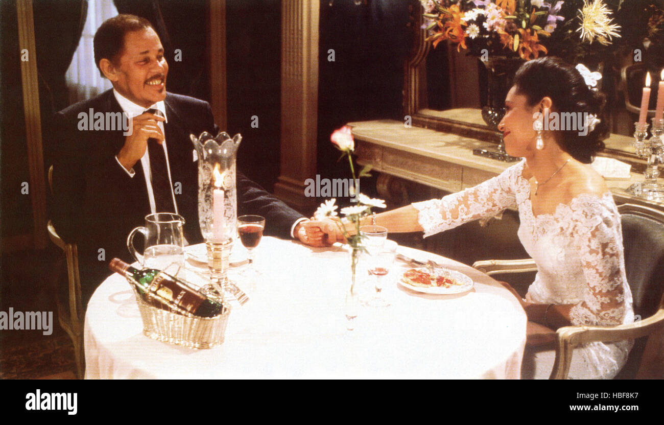 'ROUND MIDNIGHT, from left: Dexter Gordon, Lonette McKee, 1986 ...