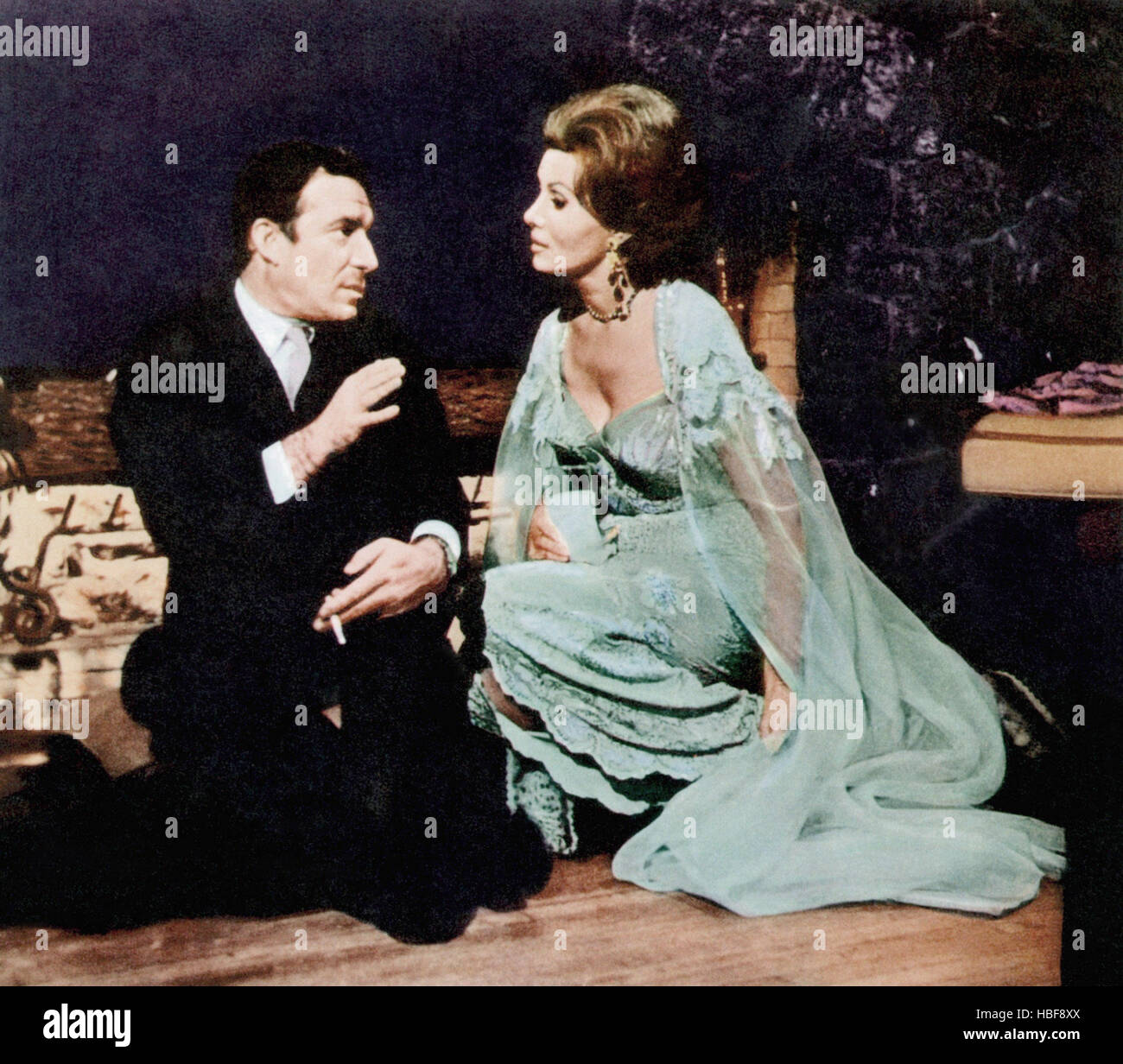 RUN FOR YOUR WIFE, (aka UNA MOGLI AMERICANA), from left, Ugo Tognazzi ...