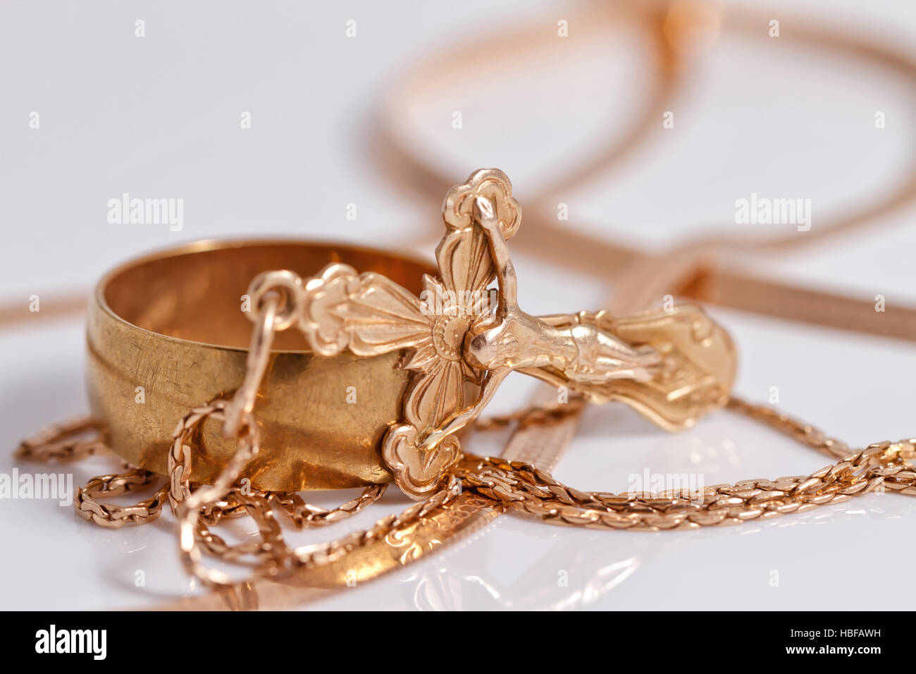 Christian wedding ring hi-res stock photography and images - Alamy