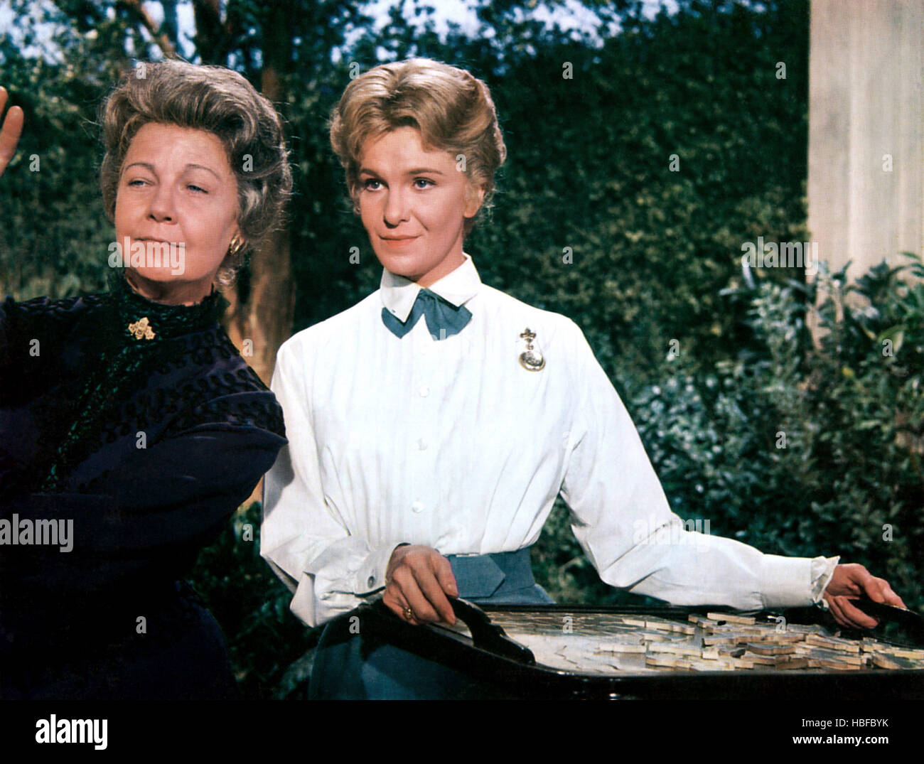 SUMMER AND SMOKE, Una Merkel, Geraldine Page, 1961 Stock Photo - Alamy