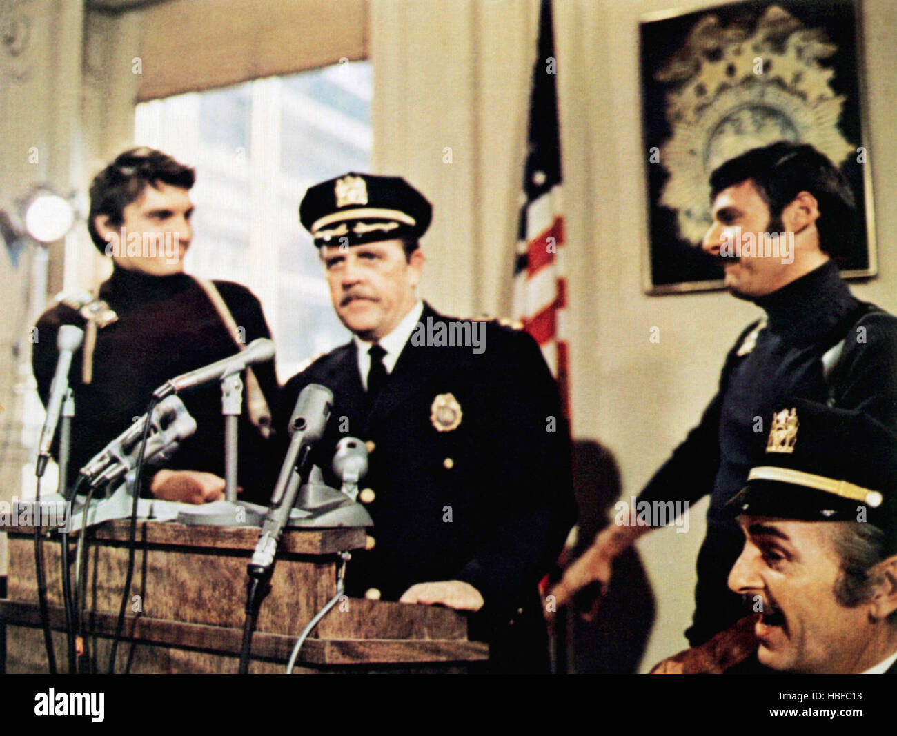 THE SUPER COPS, standing from left: David Selby, Pat Hingle, Ron ...
