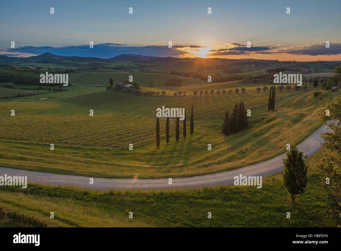 Sunset sky over tuscany hi-res stock photography and images - Alamy