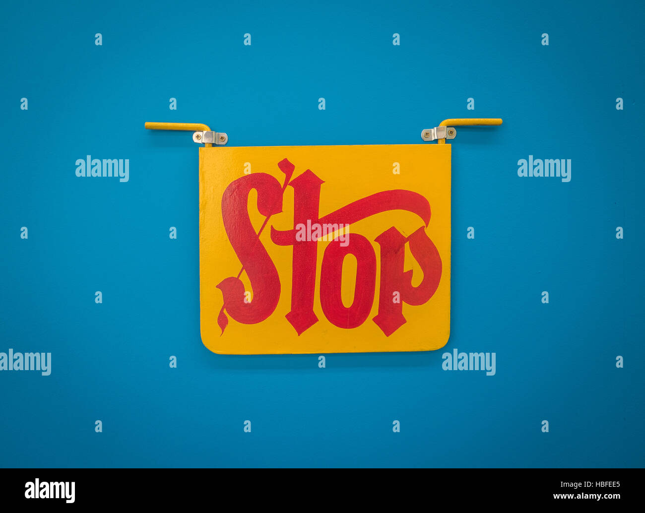 Bus symbol stop sign hi-res stock photography and images - Alamy