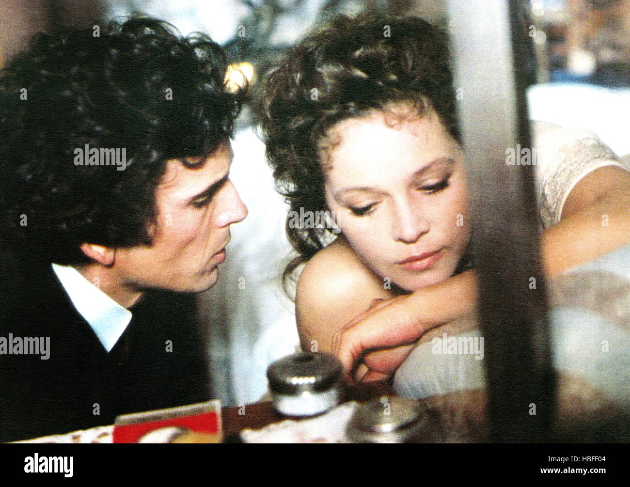 WIFEMISTRESS, (aka MOGLIAMANTE), from left: Leonard Mann, Laura ...