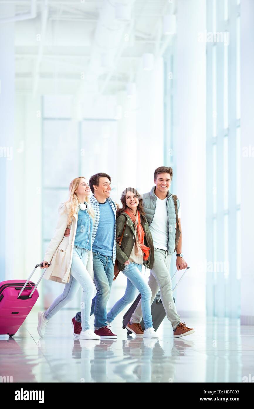 Group of people traveling hi-res stock photography and images - Alamy