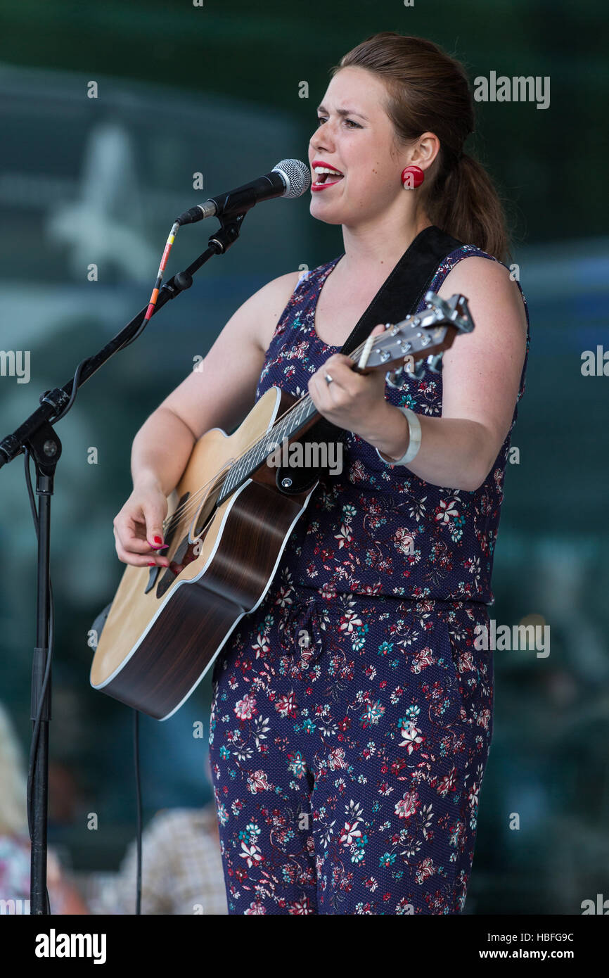 Anna mae hi-res stock photography and images - Alamy