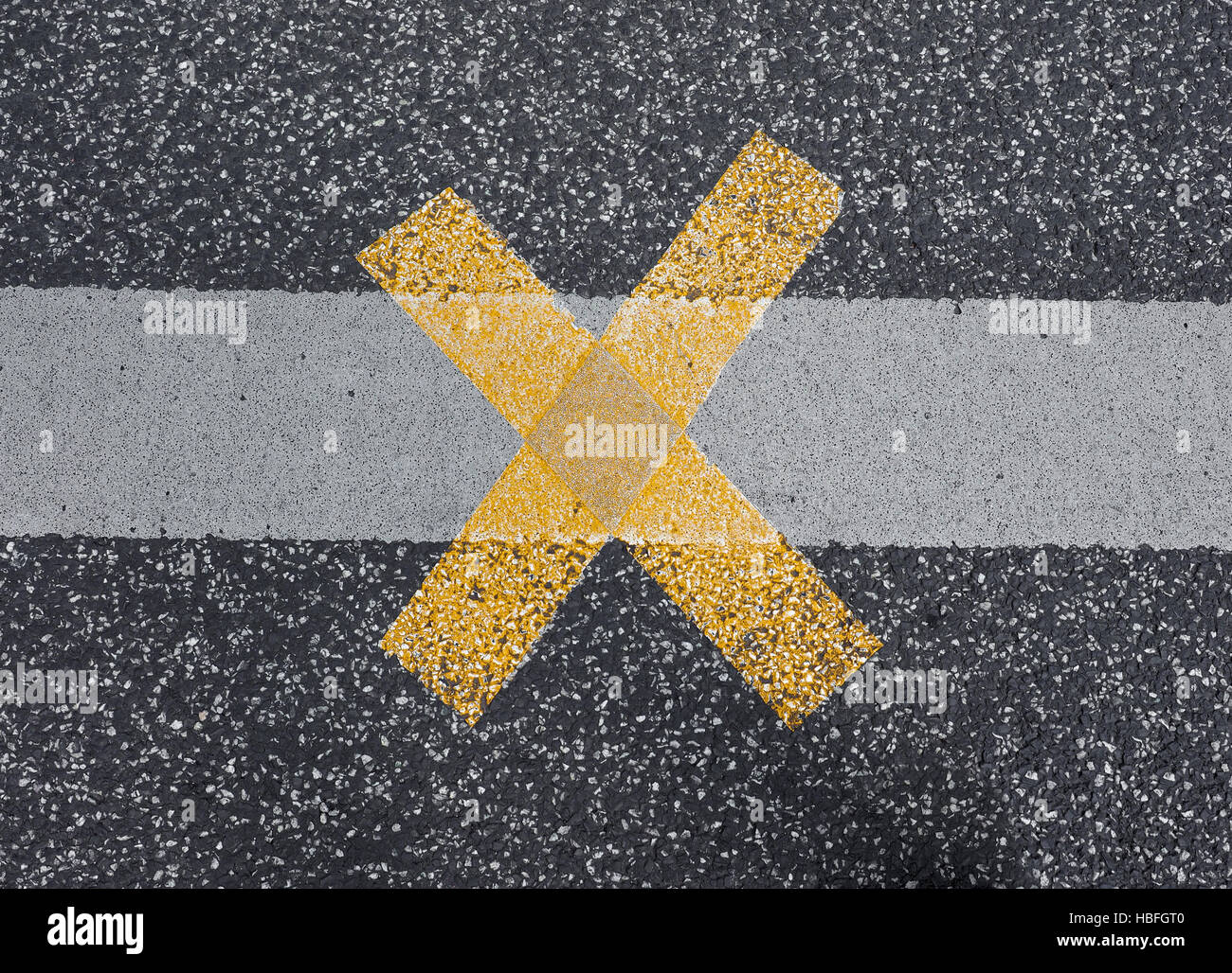 Sign on tarmac Stock Photo - Alamy