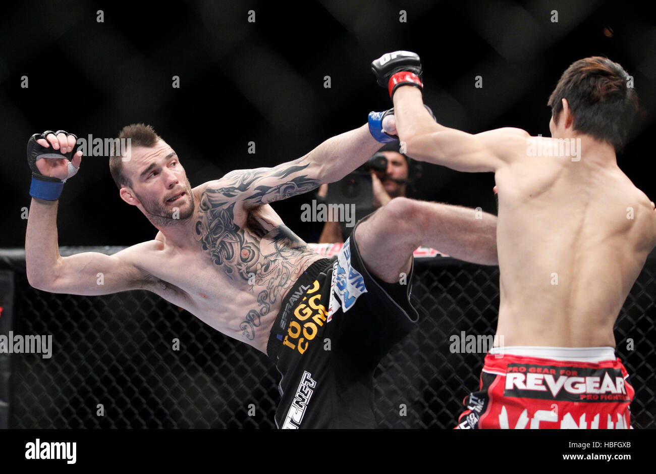 Hatsu Hioki fights George Roop during UFC 137 at the Mandalay Events ...